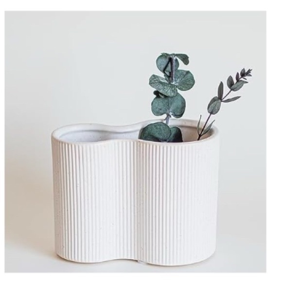 Other | Ribbed Vase Infinity Shaped Speckled White Planter W Drainage ...